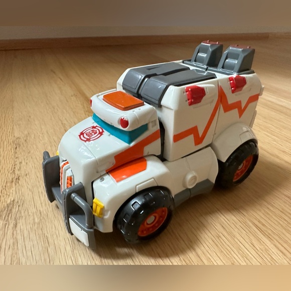 Toys | Transformers Playskool Heroes Transformers Rescue Bots Medix The ...